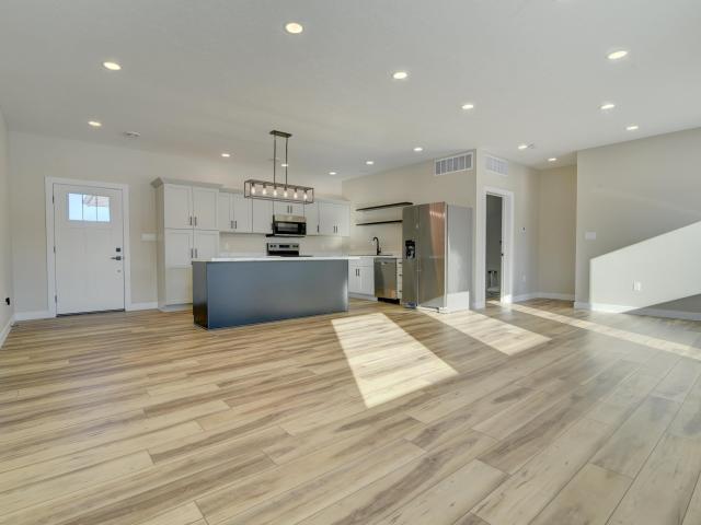 1644 th Avenue