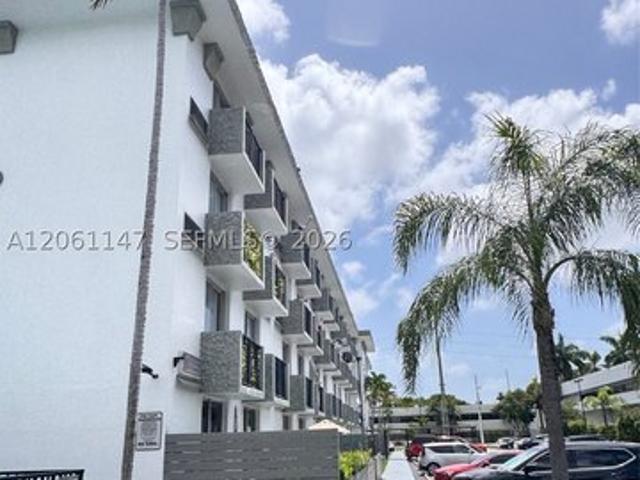 16450 NW 2nd Ave Apt 207, Miami, FL 33169