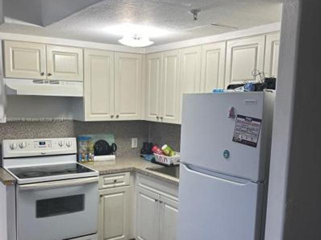 16450 NW 2nd Ave #212, Miami, FL 33169