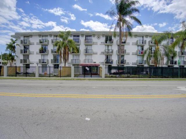16450 NW 2nd Ave #303, Miami, FL 33169