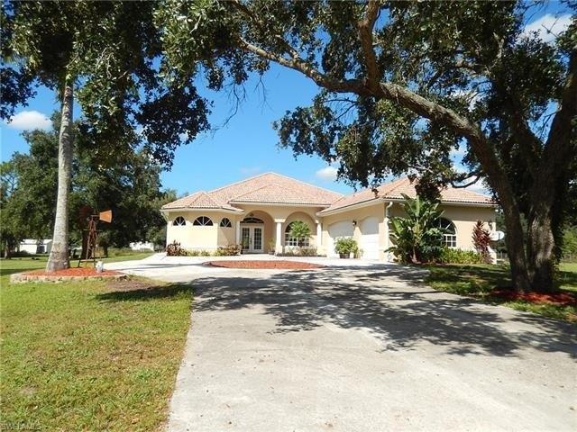 16451 Wildcat Dr, Fort Myers, FL 33913