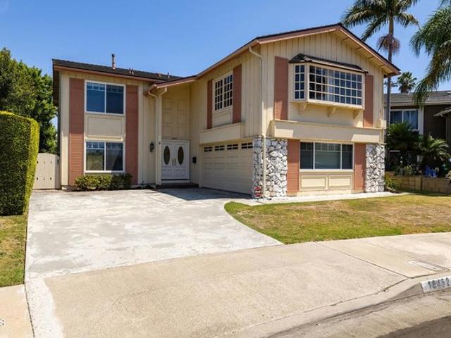 16452 Whittier Ln, Huntington Beach, CA 92647