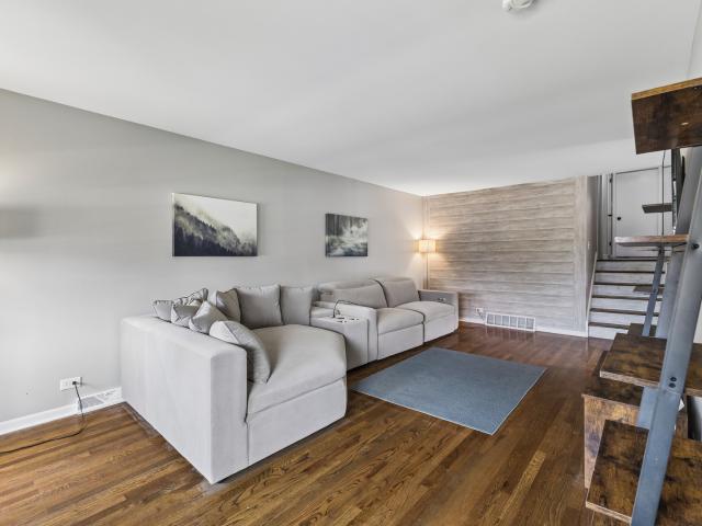 16457 Laura Lane