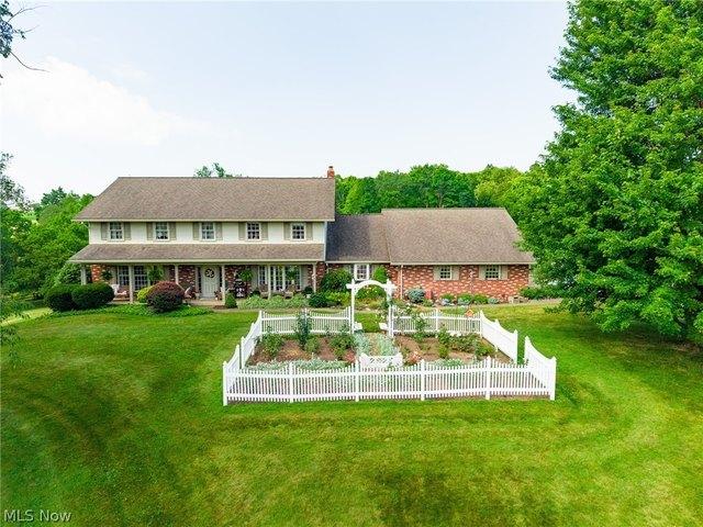 16455 Dover Rd, Dundee, OH 44624