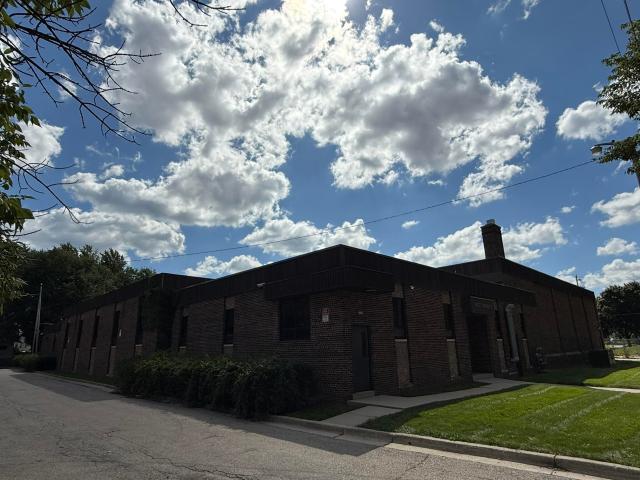1645 N 25th St