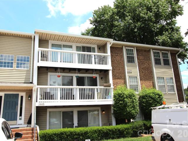 1645 Arlyn Cir, Unit M, Charlotte, NC 28213 | MLS #4354