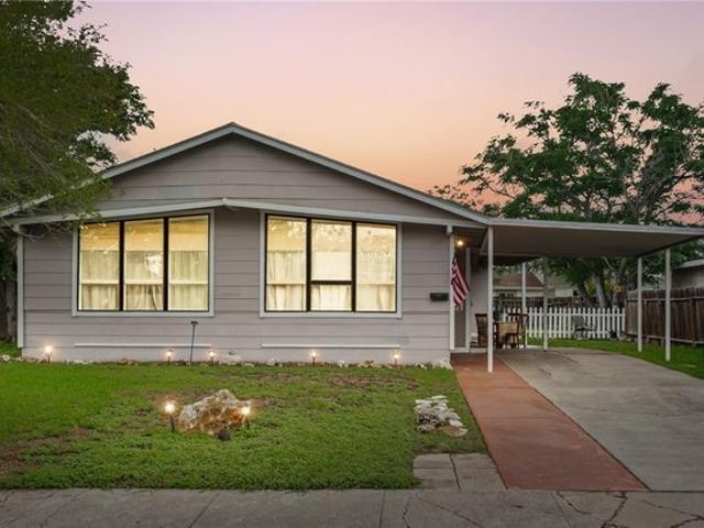 1645 Brentwood Dr, Corpus Christi, TX 78415
