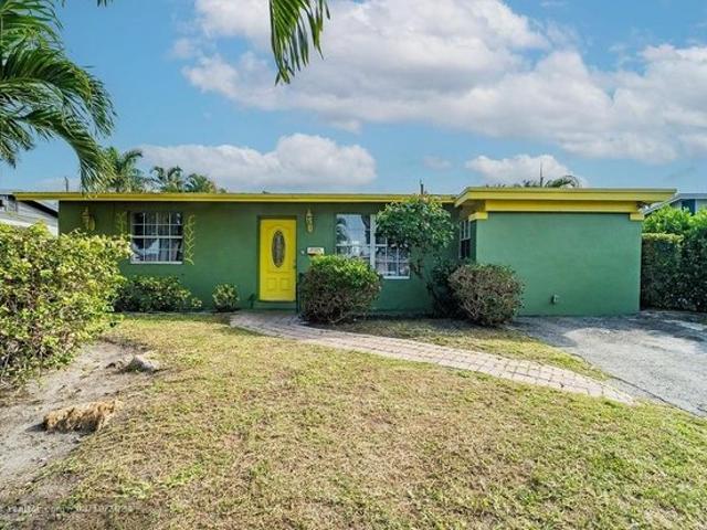 1645 W 31st St, Riviera Beach, FL 33404
