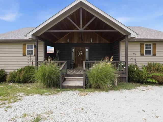 16464 County Road 100, Wheatland, MO 65779
