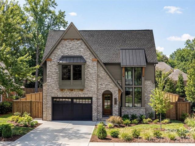 1646 Arnold Dr, Charlotte, NC 28205