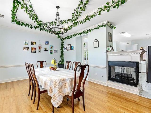 1646 forsythe trl