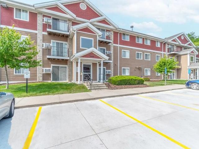 1646 Hull Ave, Des Moines, IA 50313