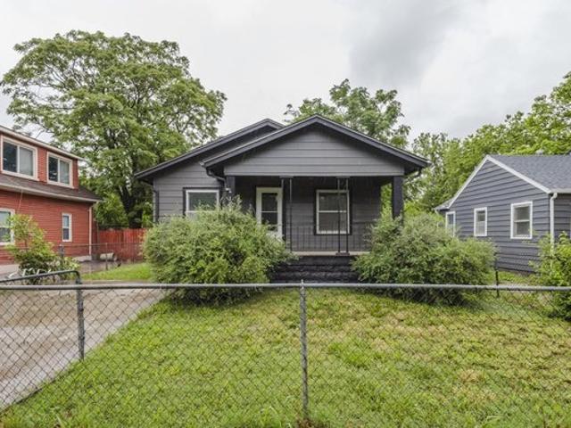 1646 S Ellis St, Wichita, KS 67211