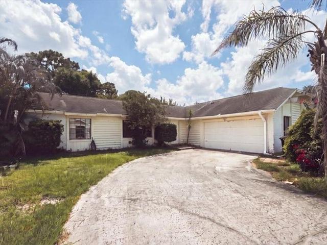 1646 SE Holiday Rd, Port Saint Lucie, FL 34952