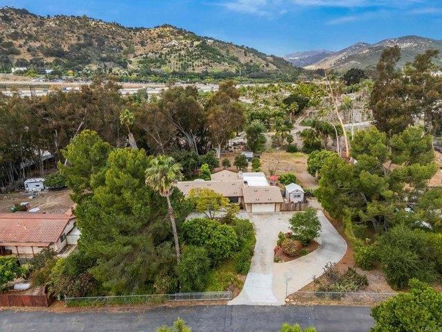 1646 Tierra Libertia Rd, Escondido, CA 92026