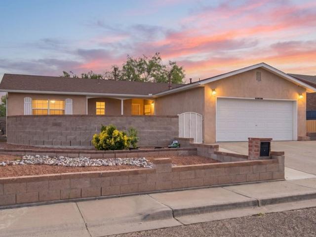 1647 Joan St, Belen, NM 87002