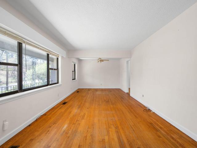 1647 S Seminole Dr, Chattanooga, TN 37412 | MLS #1530