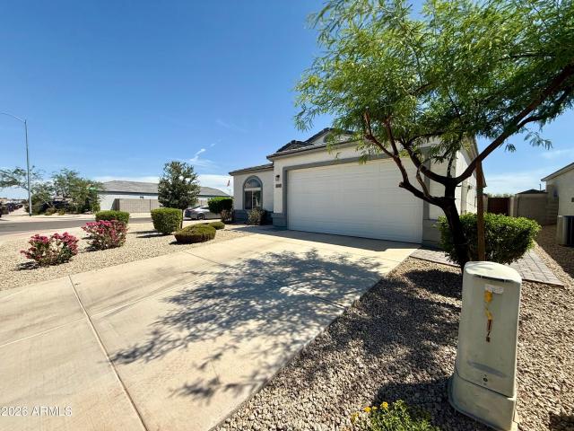 1647 W AZTEC Drive