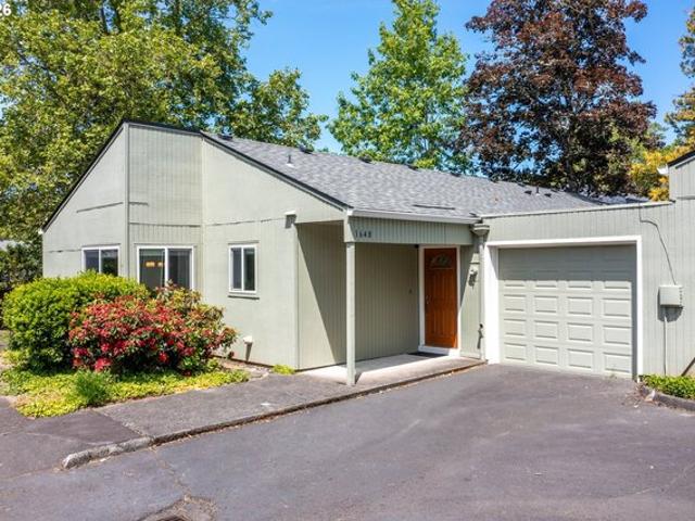1648 NW Rolling Hill Dr, Beaverton, OR 97006