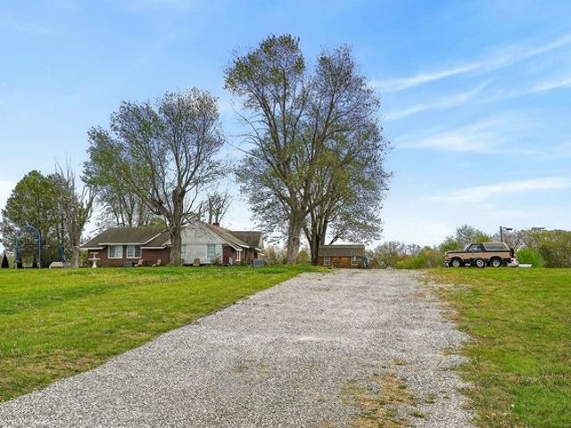 1648 Bethany Rd, McMinnville, TN 37110