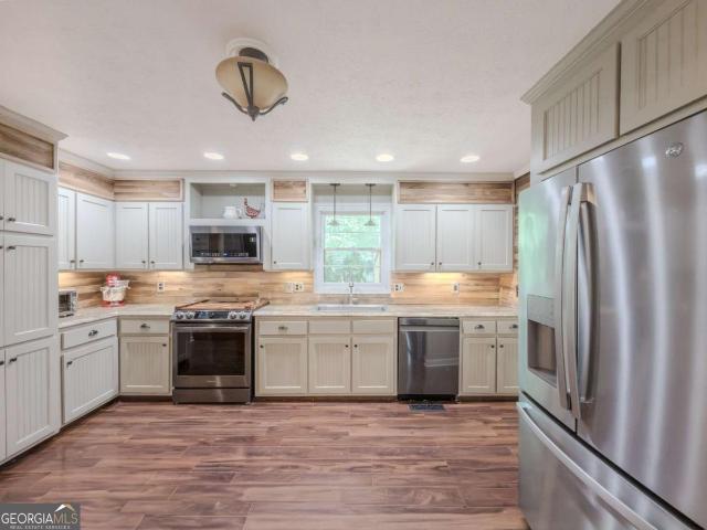 1648 Dogwood Trail