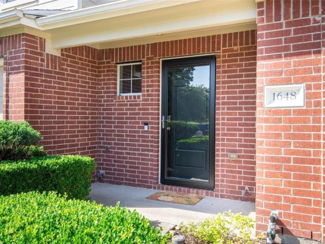 1648 Grable Cove Ln, Spring, TX 77379 | MLS #72370 | Compass