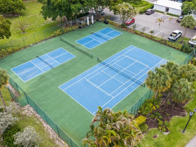 1648 Jupiter Cove Dr, Unit 315, Jupiter, FL 33469 | MLS #B26017 | Compass
