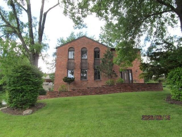 1648 Queens Dr, South Park, PA 15129