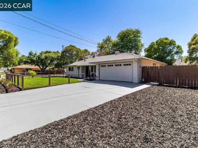 1648 Shirley Dr