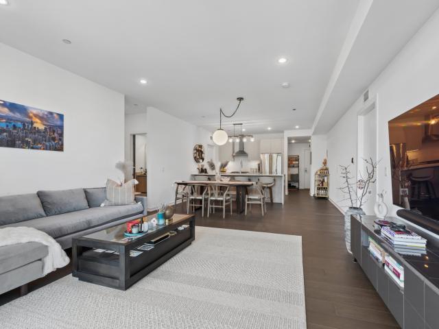 1648 W Division St, Unit 307, Chicago, IL 60622 | Compass