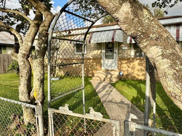 1648 2nd St, Morgan City, LA 70380 | Compass