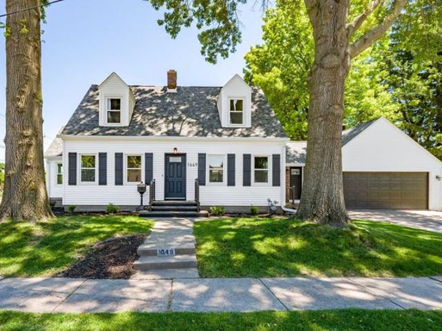 1649 Marlo Ave, Davenport, IA 52803