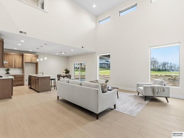 1649 E Ridge Way, Ashland, NE 68003