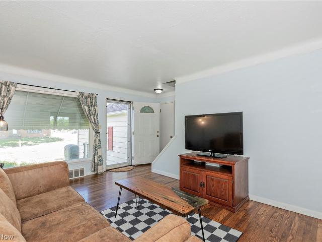 1649 Gilbert Drive