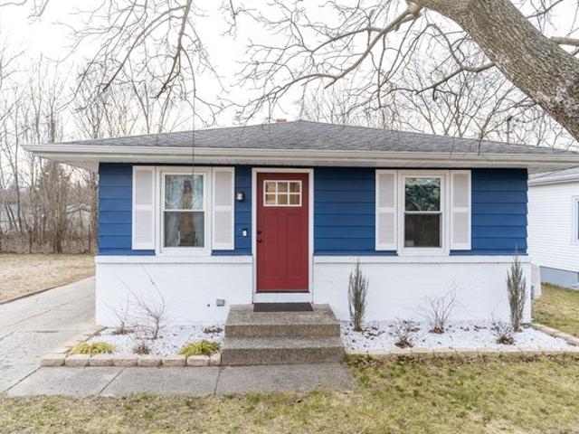 1649 Hanchett Ave NW, Grand Rapids, MI 49504