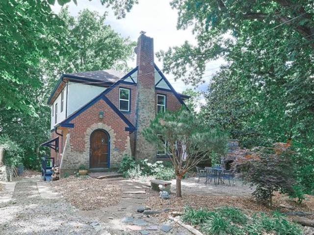 1649 Robinson Cir, Cincinnati, OH 45223