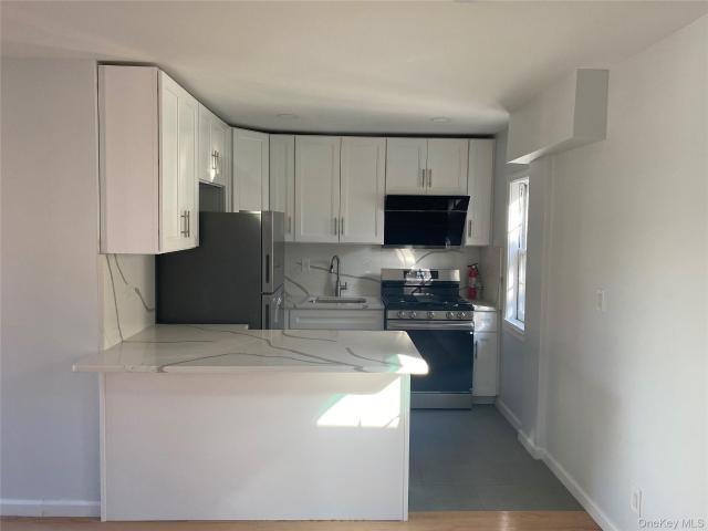 16403A 32nd Avenue