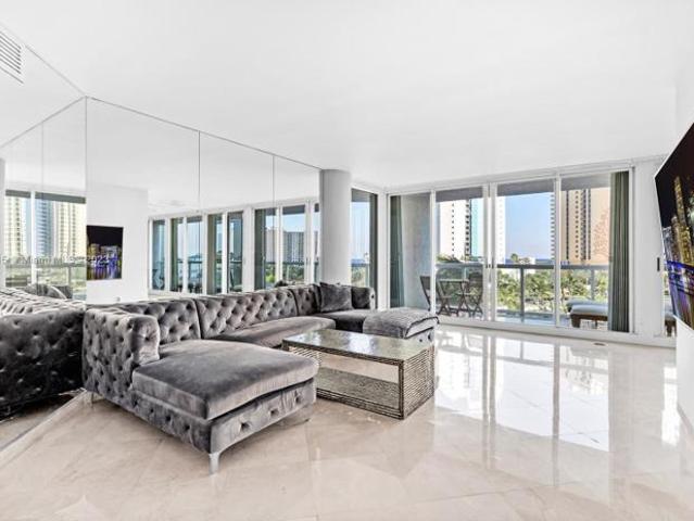 16400 Collins Ave #542, Sunny Isles Beach, FL 33160