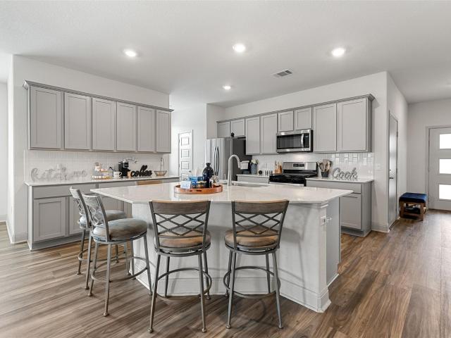 16401 Coratina Dr