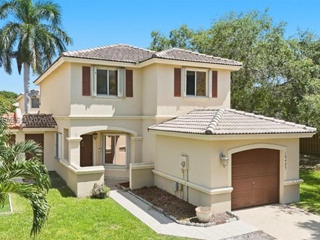 16405 SW 73rd Ln, Miami, FL 33193