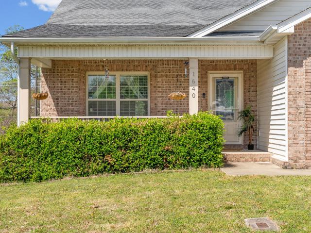 1640 Buchanon Dr