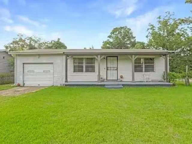 1640 BEAR FORK RD, MOBILE, AL 36612