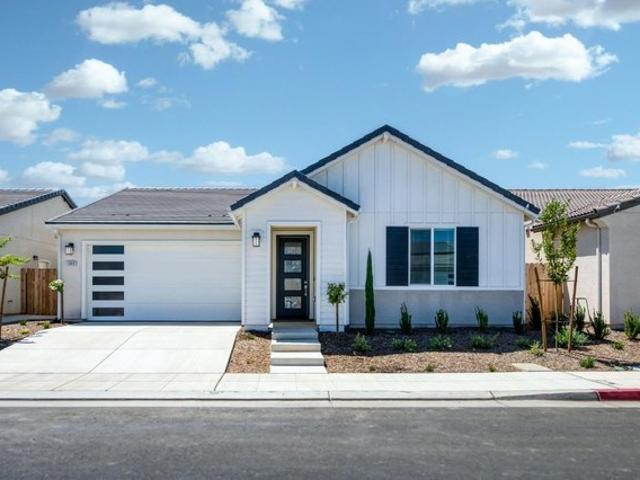 1640 Bloom Ave, Clovis, CA 93619