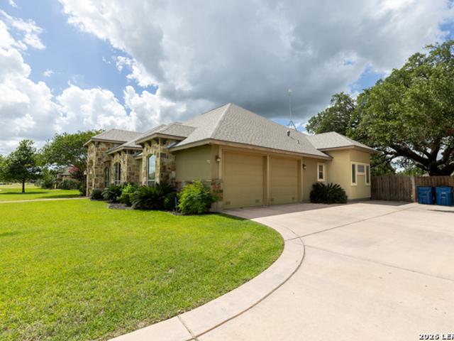 1640 Camden Ln
