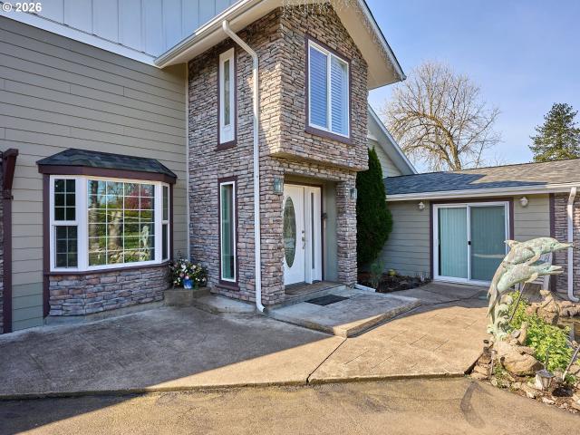 1640 E Lincoln Rd, Woodburn, OR 97071 | MLS #392509 | Compass