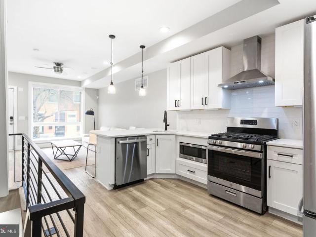 1640 Edgley Street
