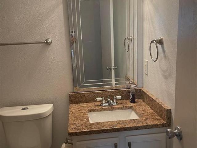 1640 Flagstone Lane