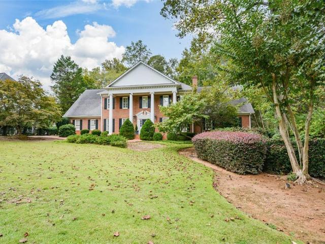 1640 Lazy River Lane
