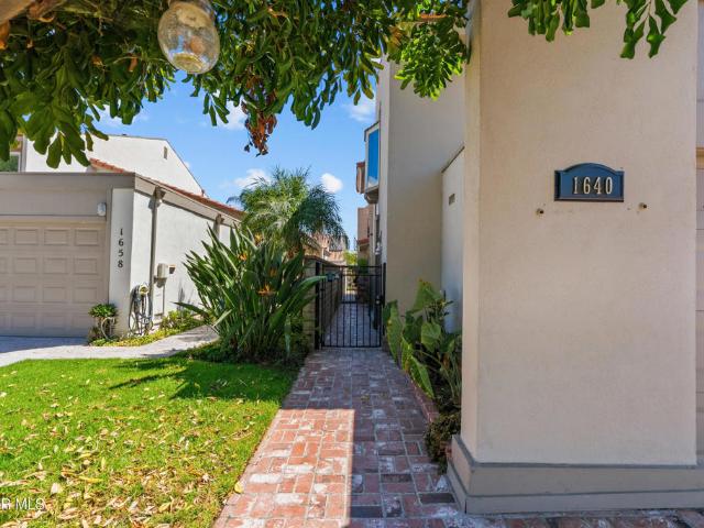 1640 Pierside Lane