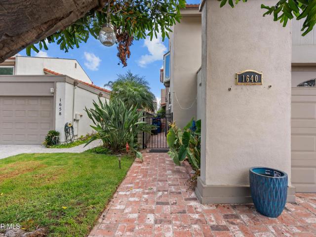 1640 Pierside Lane